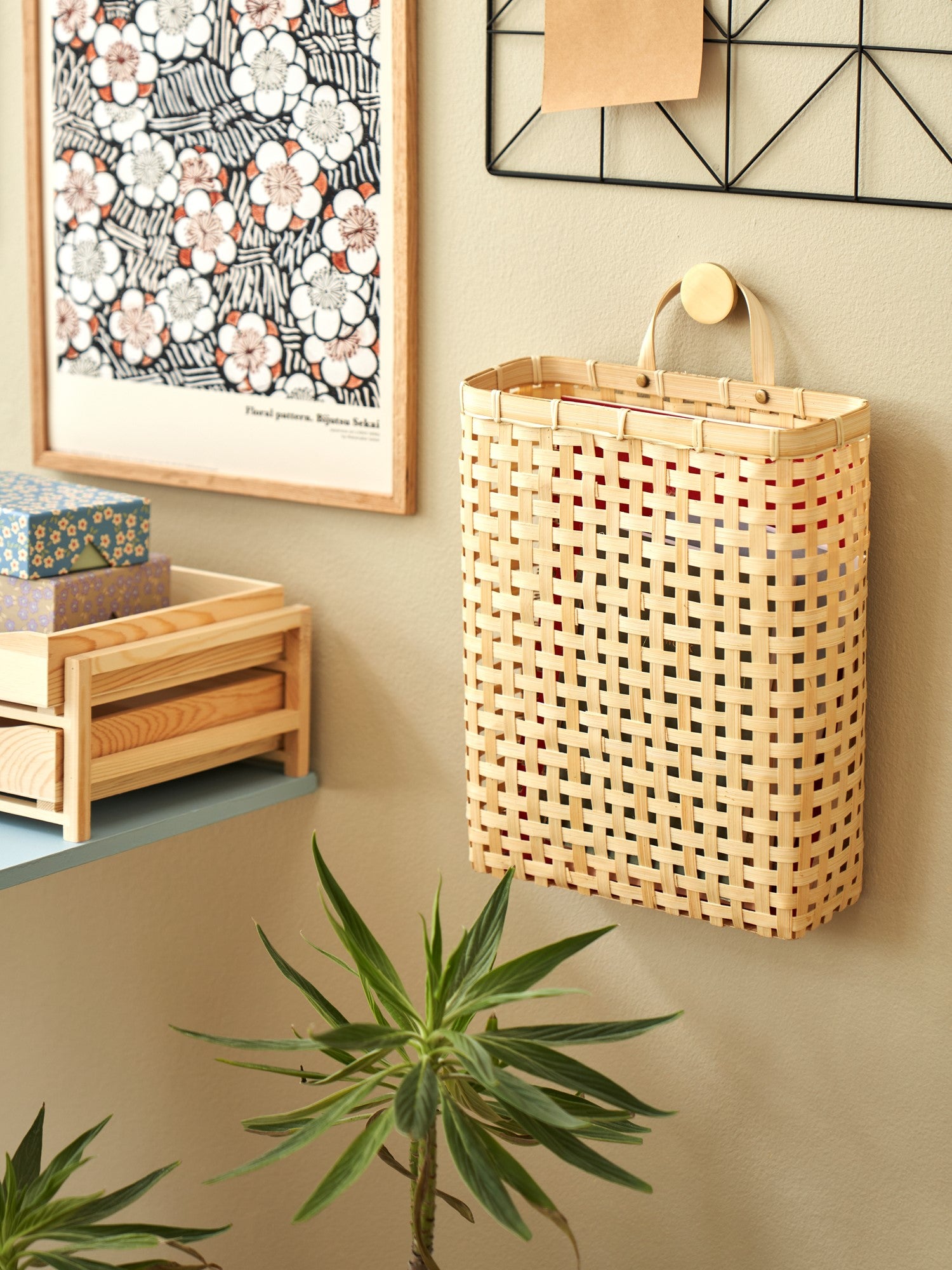 Hangandi karfa – Søstrene Grene á Íslandi